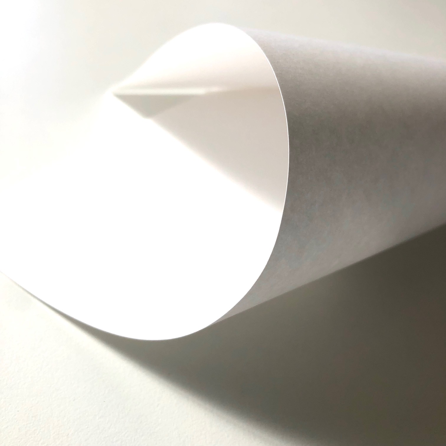 【最短即日発送】上質紙 (110kg) A4 4,000枚 | 紙専門通販 KAMIOL SHOP